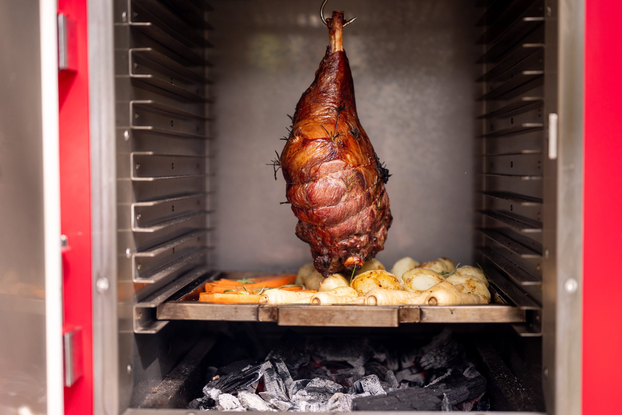 Charlie Oven | All-in-One Charcoal BBQ, Smoker & Pizza Oven